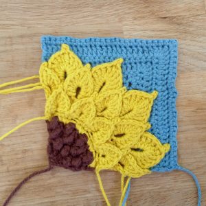 How To Make Sunflower Square - Crochet Ideas