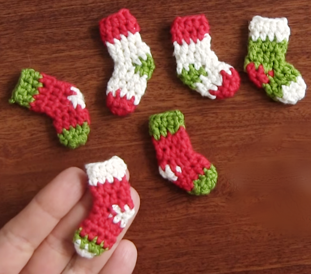 Mini Socks For Christmas - Crochet Ideas