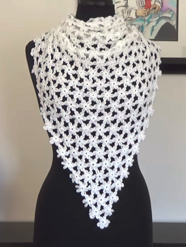 6 Petal Flower Scarf - Crochet Ideas