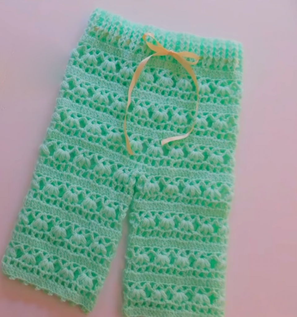 Crochet Lovely Baby Pants - Crochet Ideas