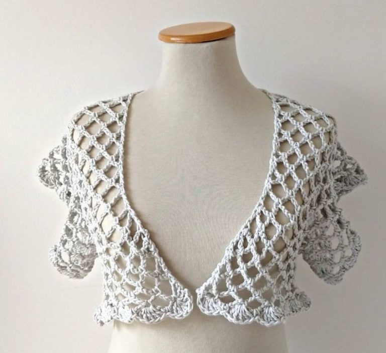 Crochet A Stylish Bolero In Different Sizes - Crochet Ideas